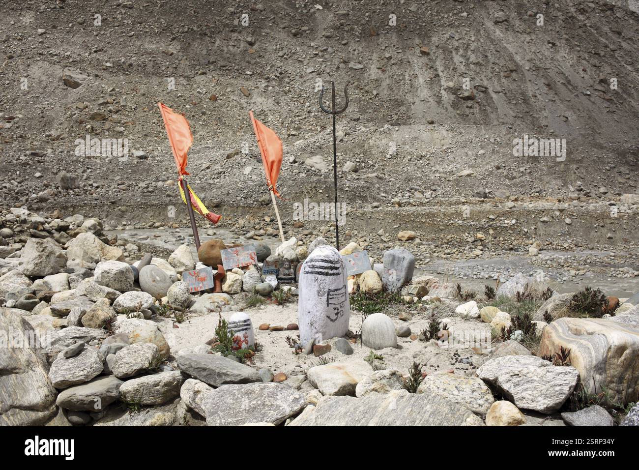 Shiva linga uttarakhand hi-res stock photography and images - Alamy