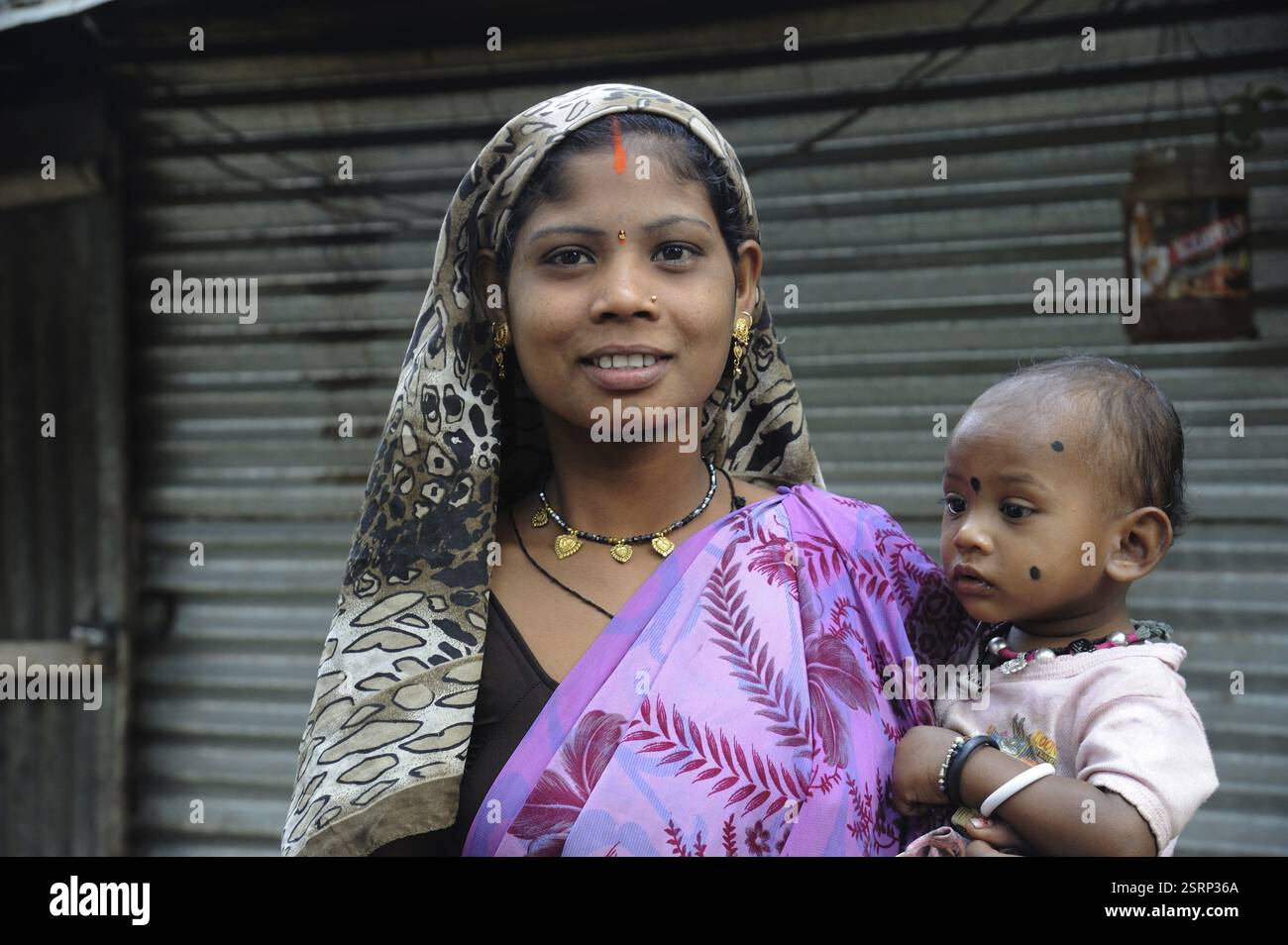 Mother and child, Pune, Maharashtra, India, Asia Stock Photo - Alamy