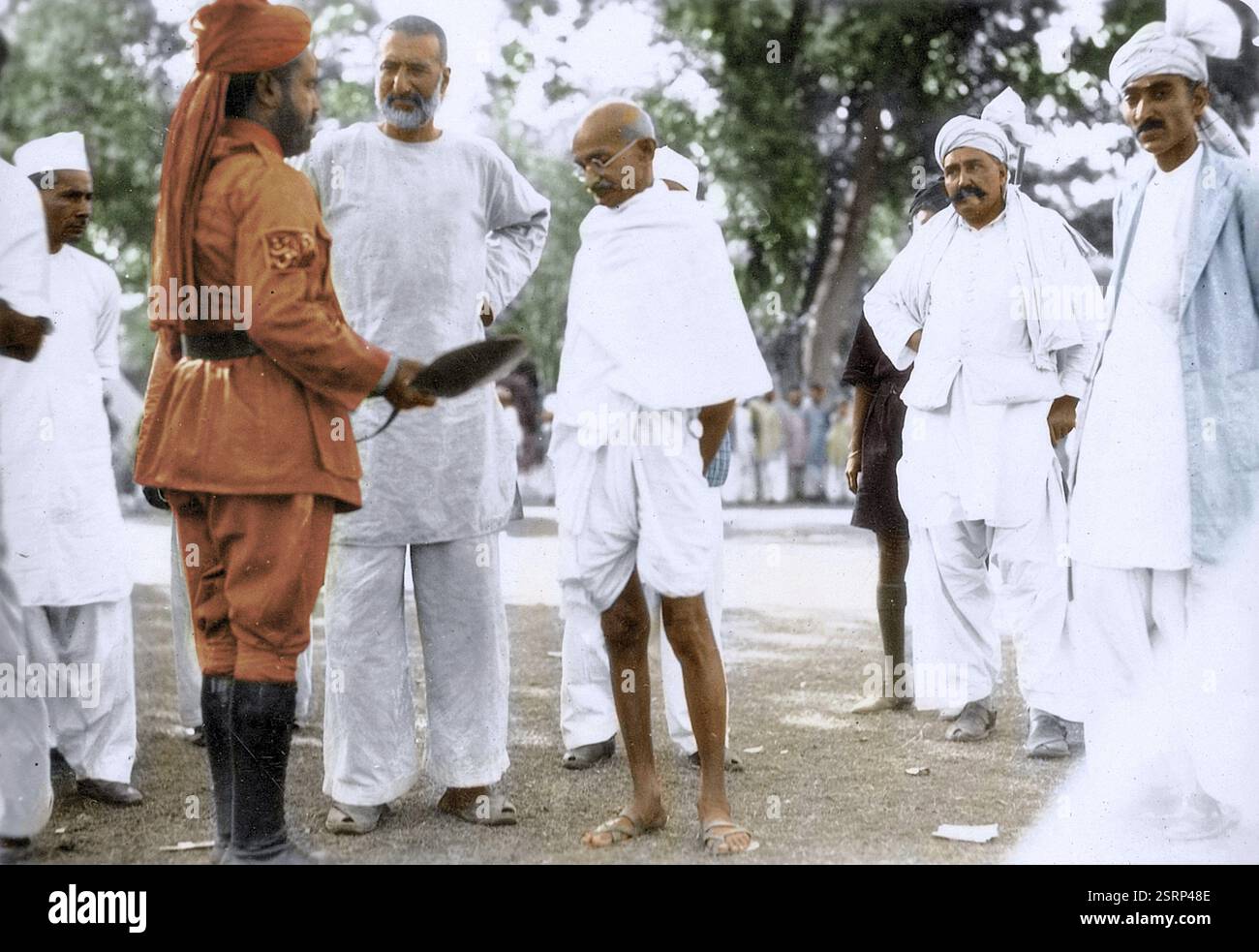 Mahatma Gandhi and Khan Abdul Ghaffar Khan accepting attention ...