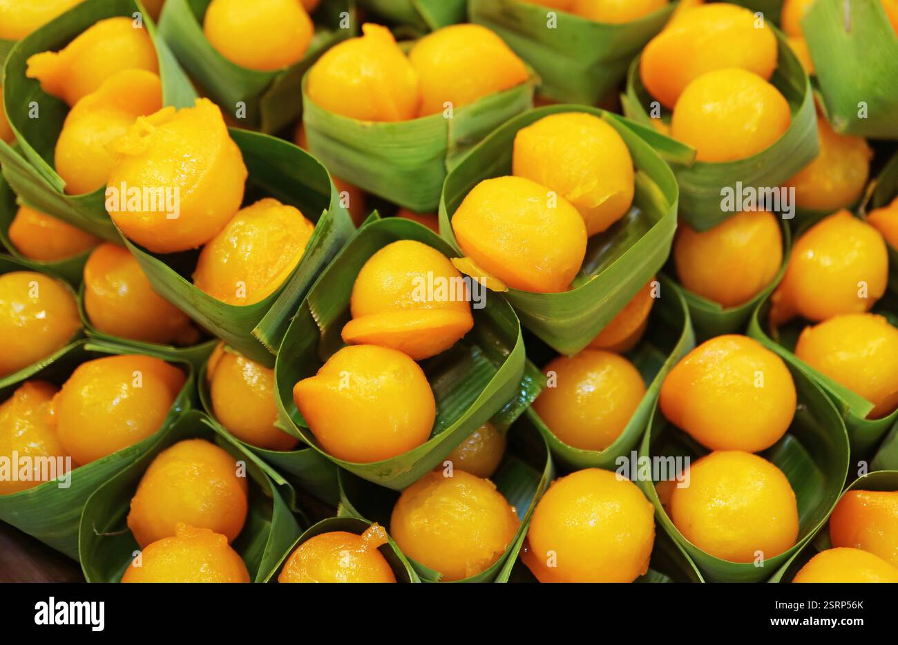 Med kanoon hi-res stock photography and images - Alamy