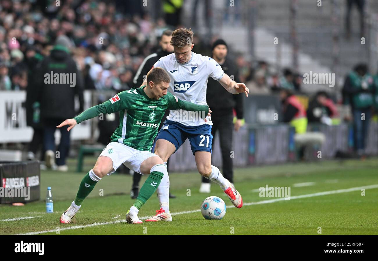 Bremen, Germany. 16th Feb, 2025. Soccer: Bundesliga, Werder Bremen ...