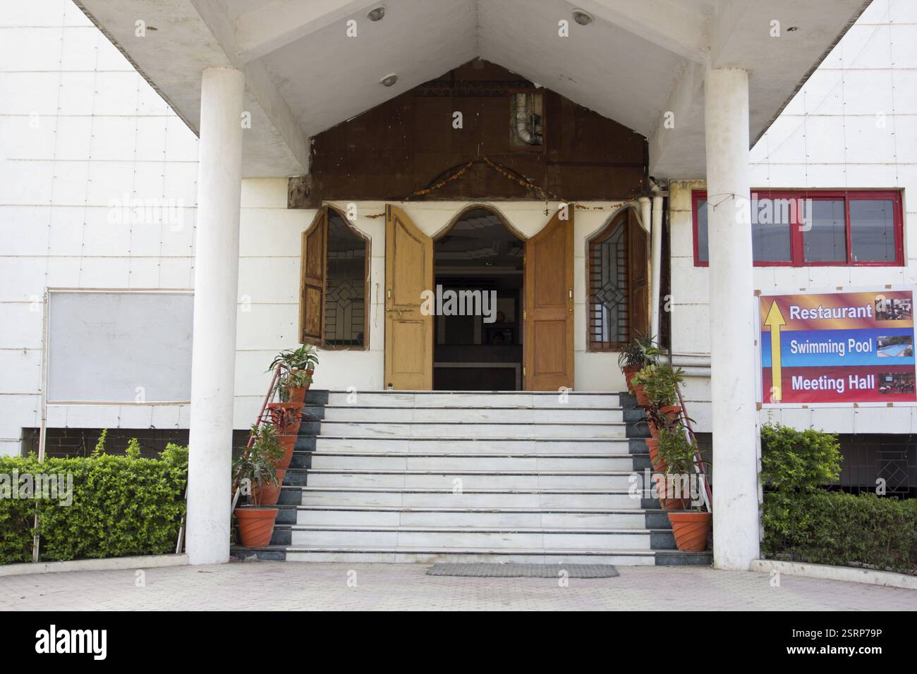 Entrance gate of hotel hi-res stock photography and images - Alamy