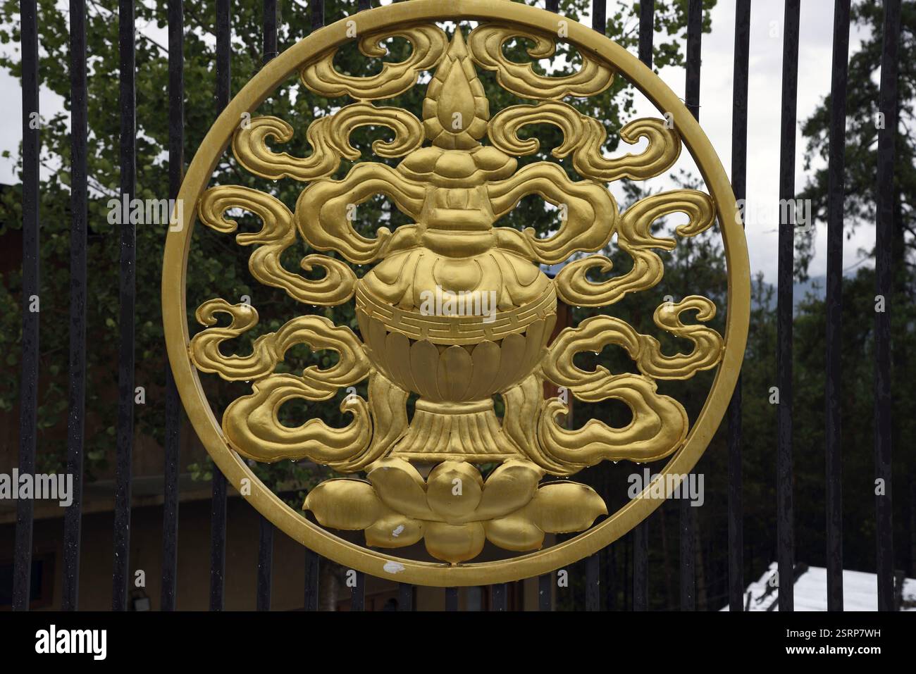 Buddhist symbol thimphu bhutan hi-res stock photography and images - Alamy