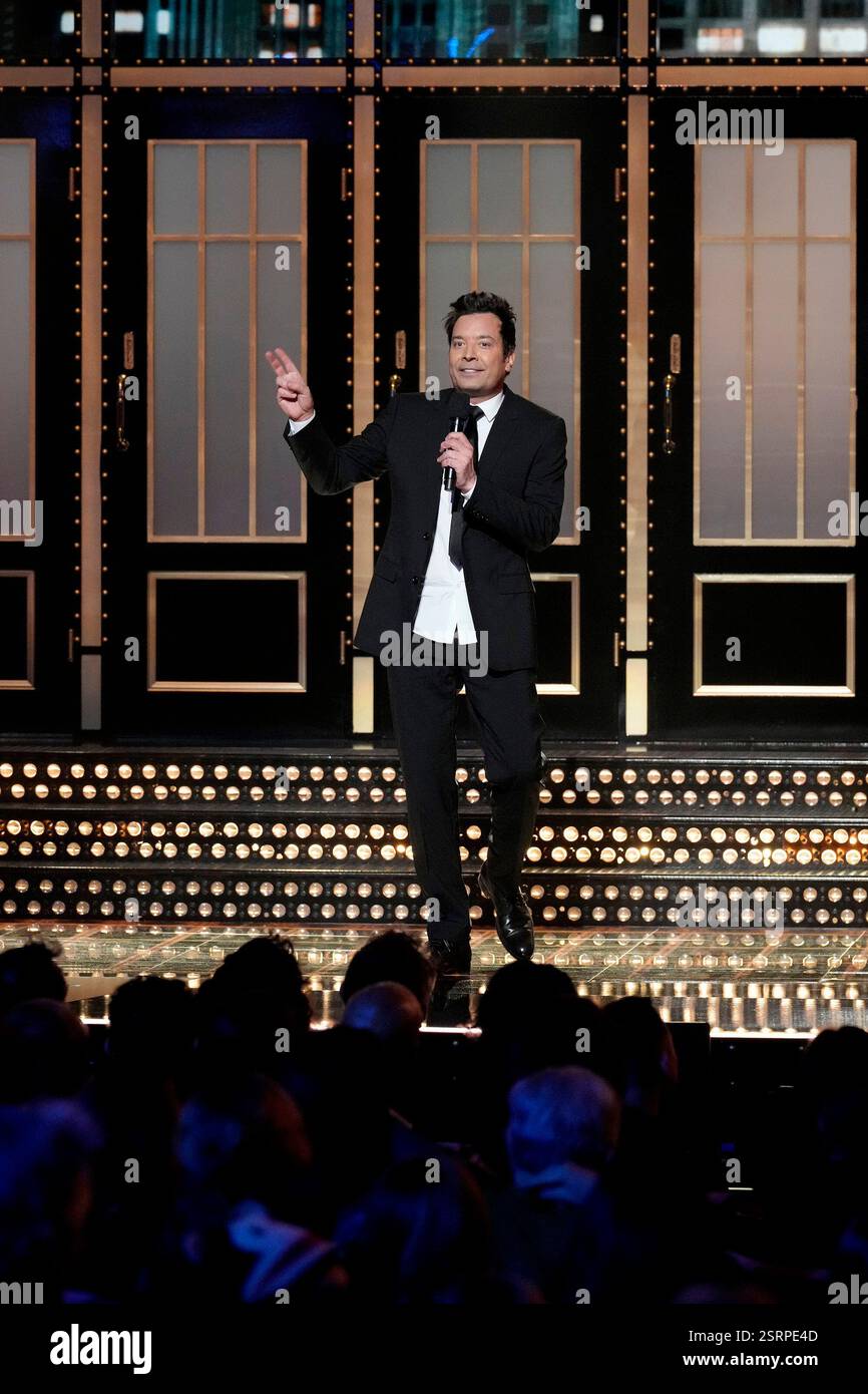 SNL50: THE HOMECOMING CONCERT -- Pictured: Jimmy Fallon on Friday ...