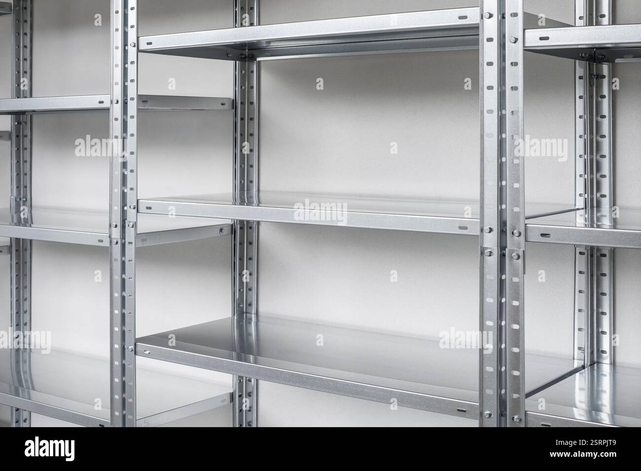 Empty warehouse racks hi-res stock photography and images - Alamy