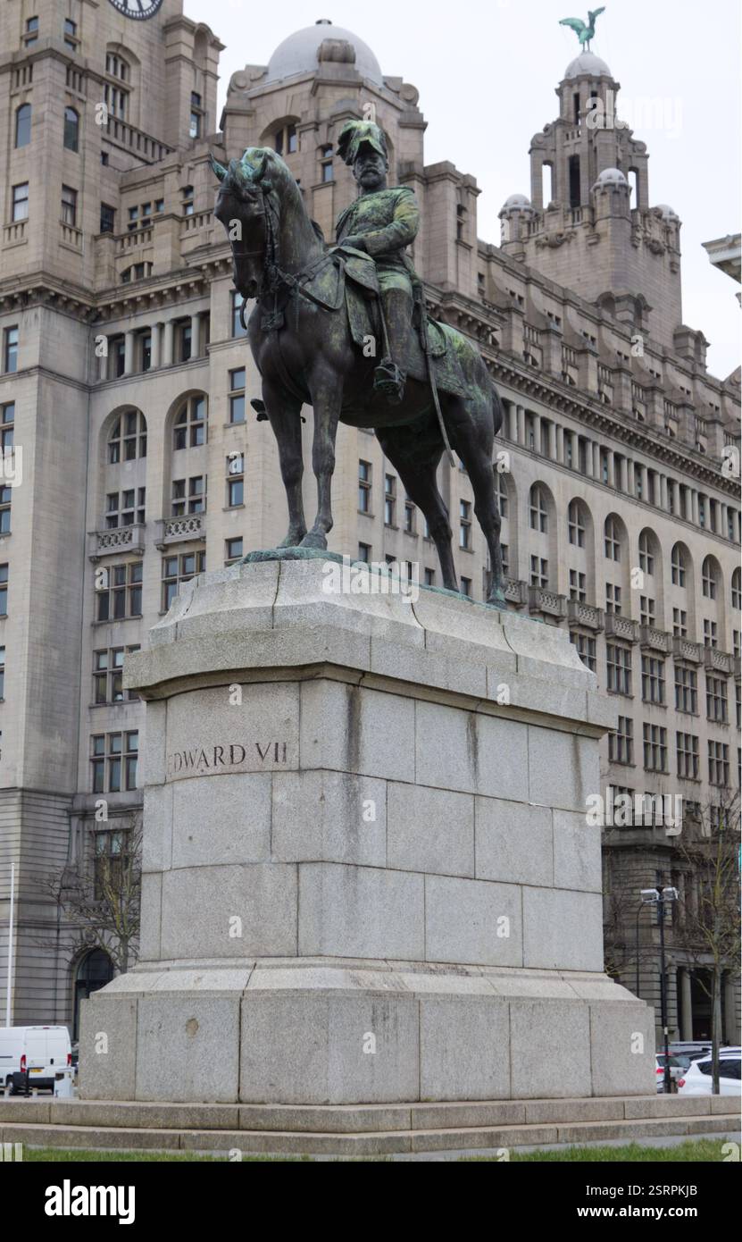 Statue of Edward XII on horseback by Welsh sculptor Sir William ...