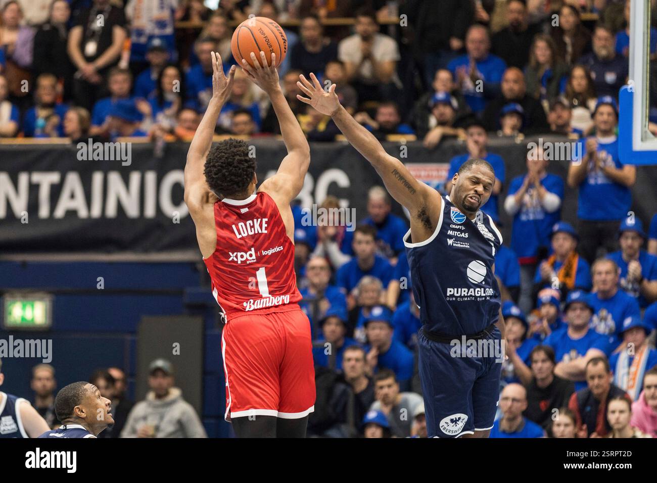 Noah Locke (Bamberg Baskets, No1), Tyren Johnson (Syntainics MBC, No 2 ...
