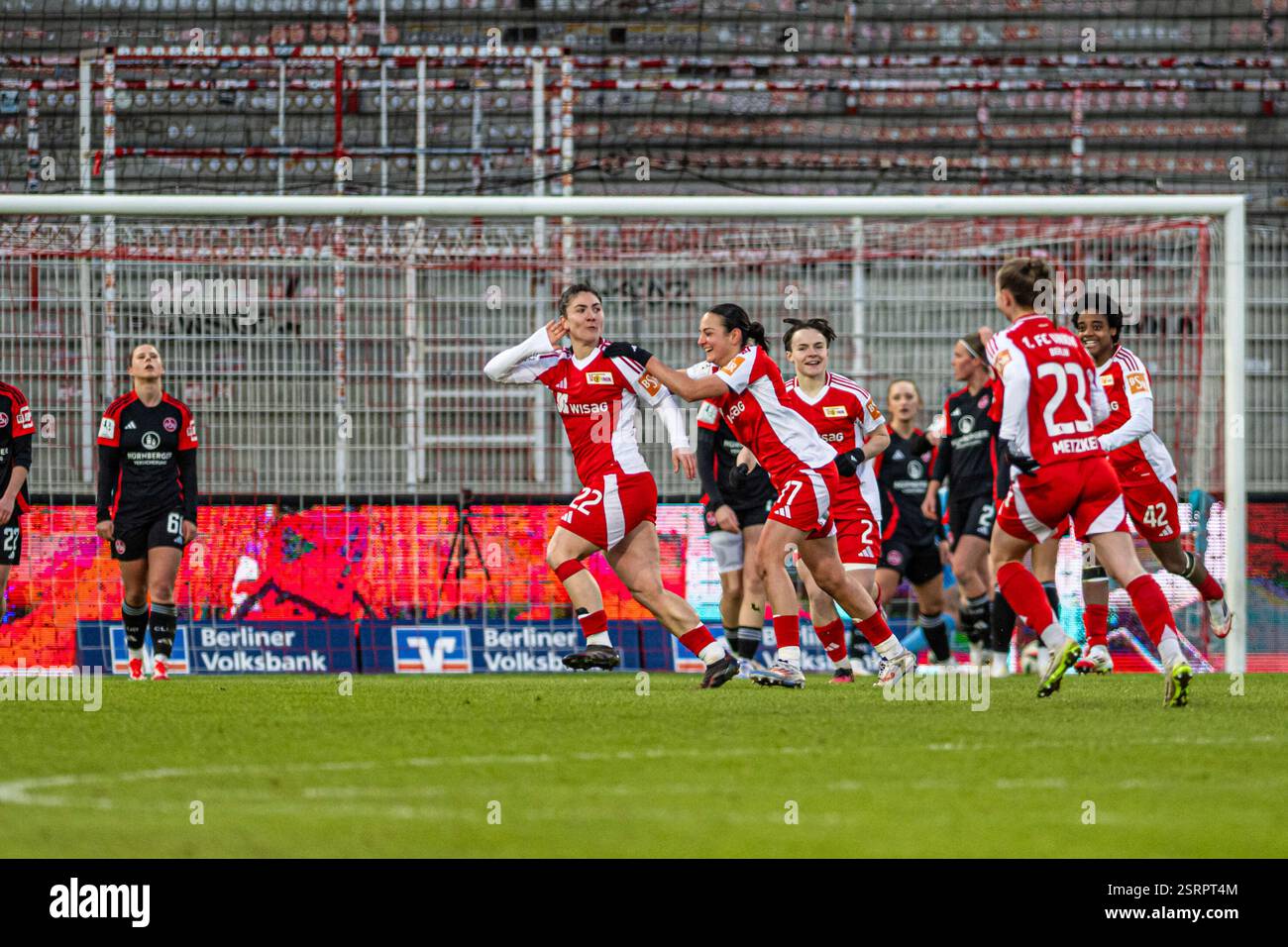 Berlin, Deutschland 16. Februar 2025: 2. BL - Frauen - 2024 / 2025 - 1 ...