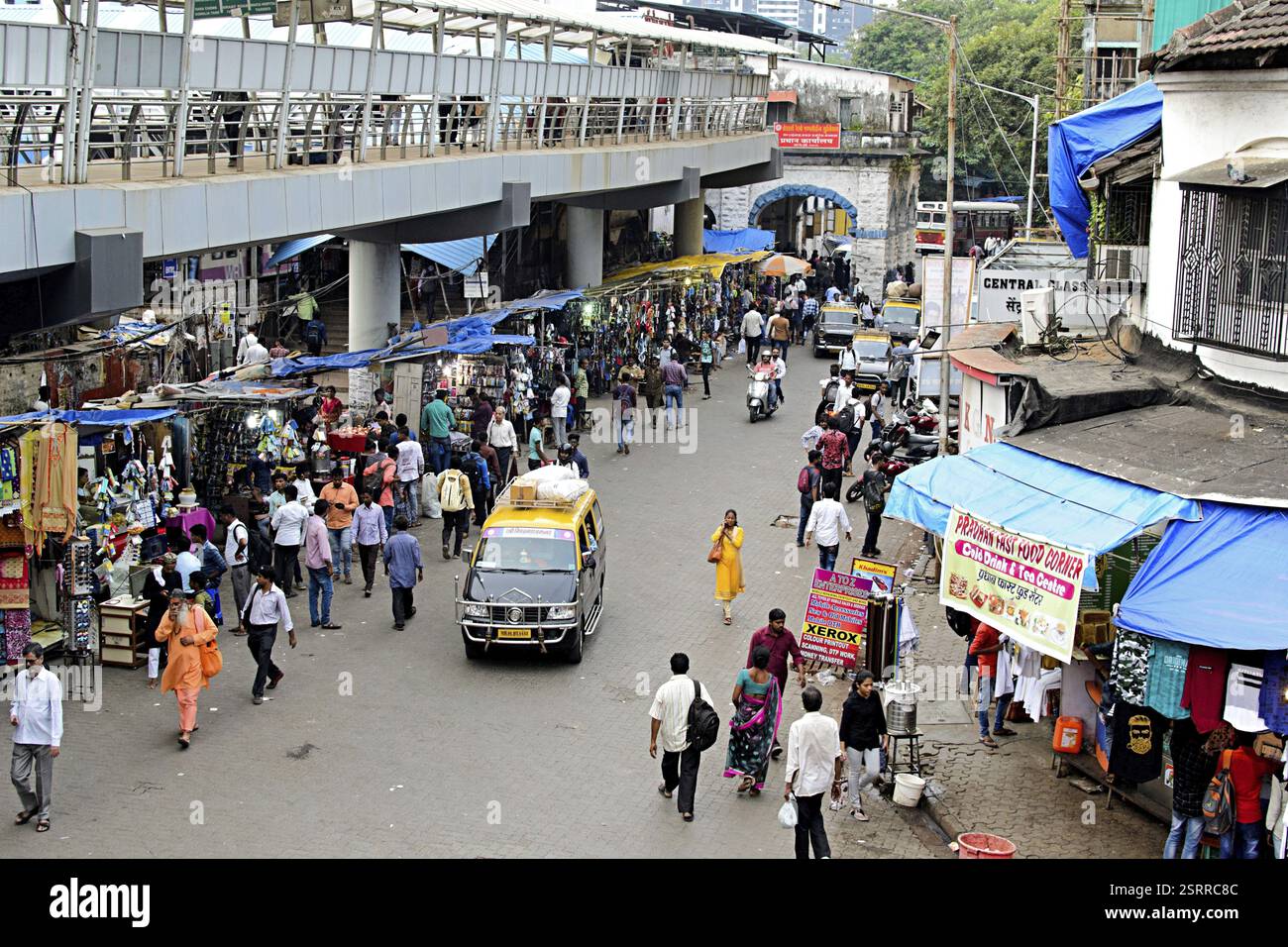 Grant Road Railway Station foot overbridge, Mumbai, Maharashtra, India ...