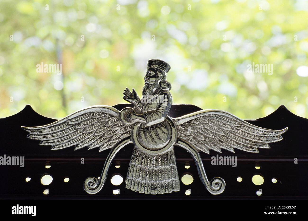 Zoroastrian symbol Parsi Farohar Stock Photo - Alamy