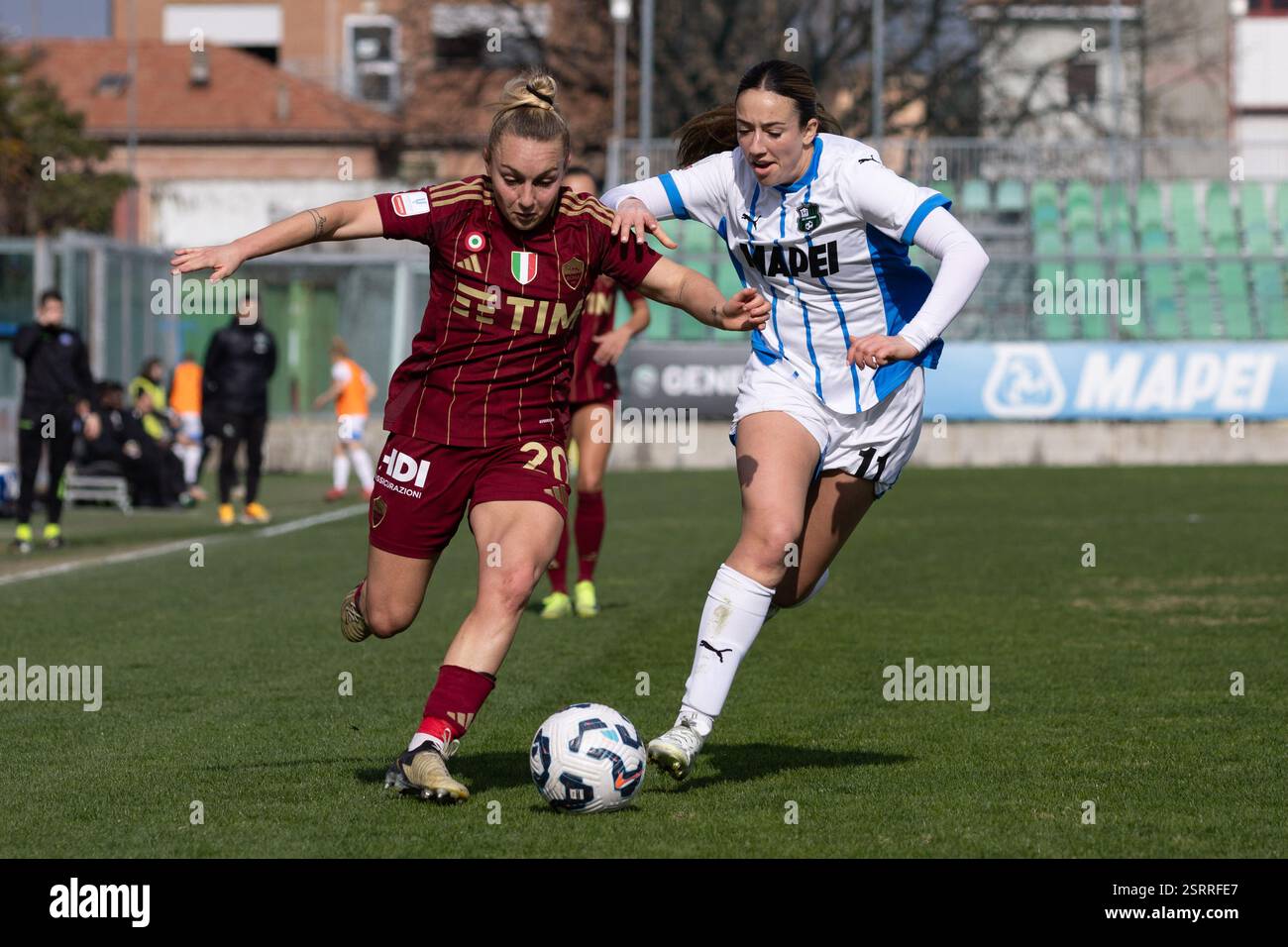 Sassuolo, Italy. 15th Feb, 2025. Giada Greggi and Samantha Fisher ...