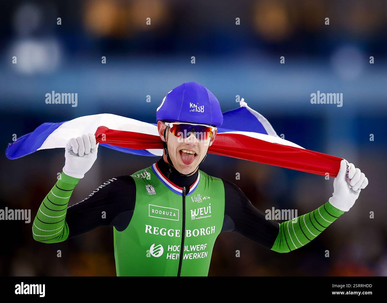 HEERENVEEN - Bart Hoolwerf after the mass start during the final day of ...