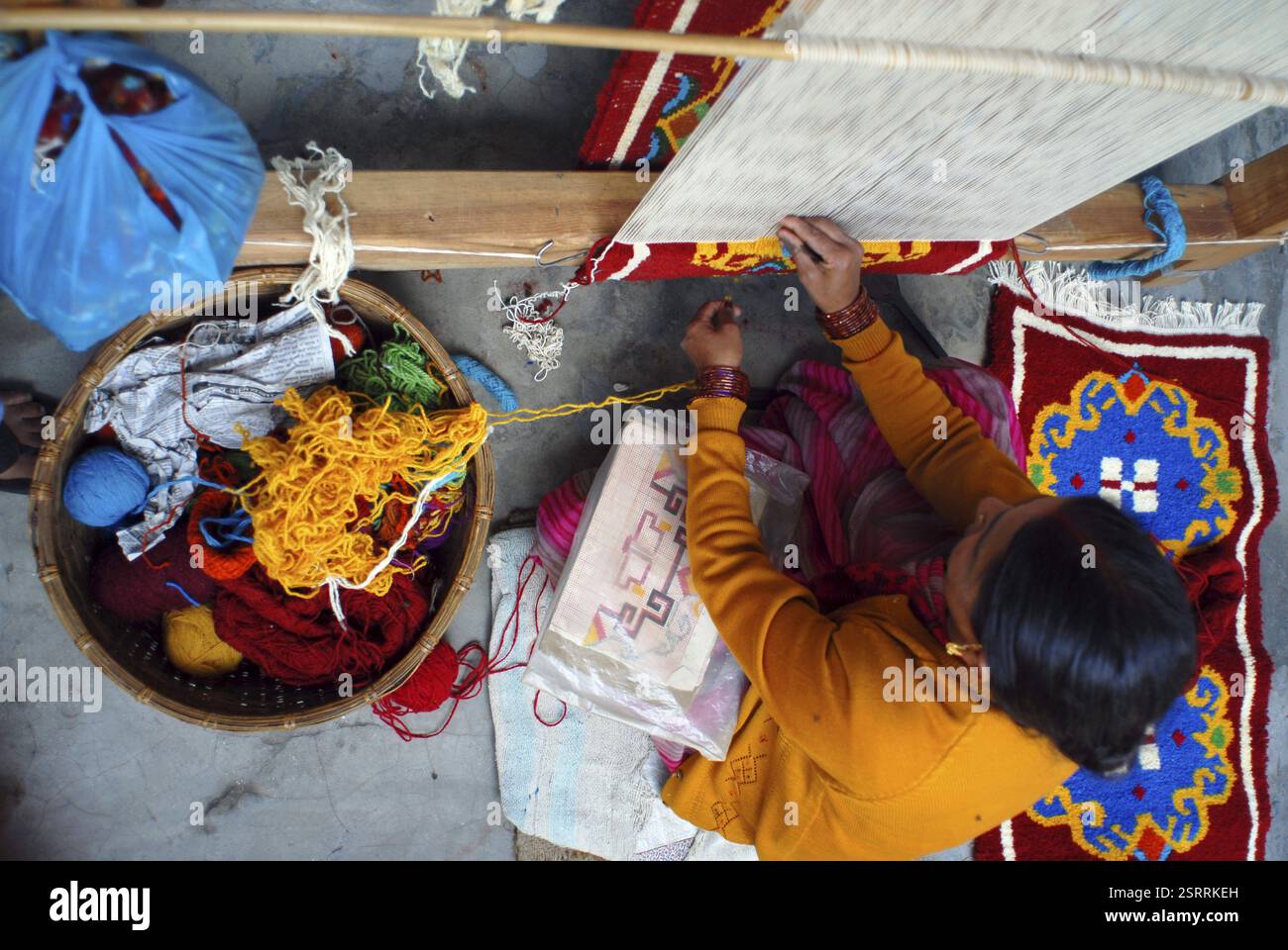 Rug weaving india hi-res stock photography and images - Alamy