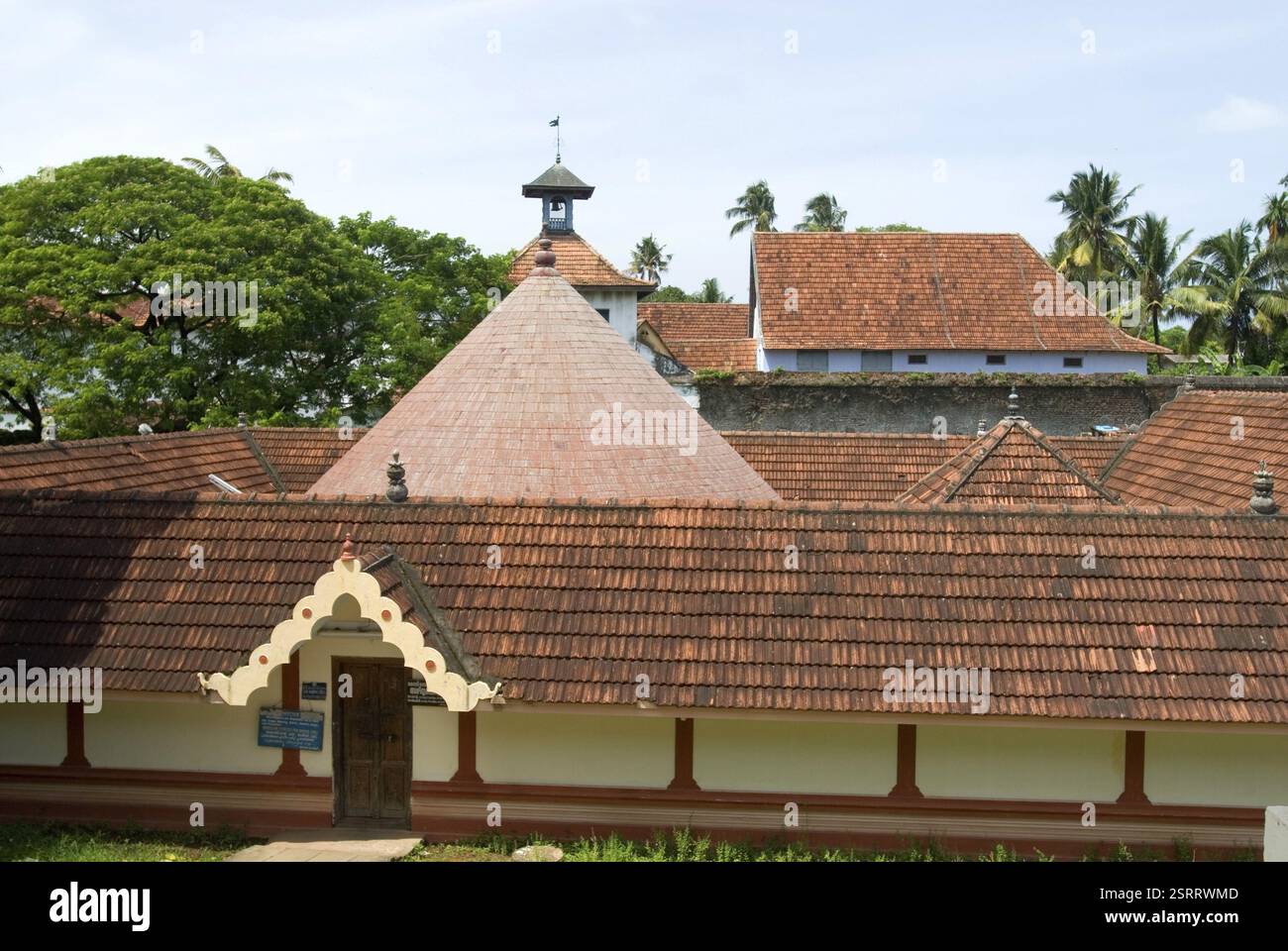 Maha Vishnu temple near Dutch Palace, Mattancherry, Kochi Cochin ...