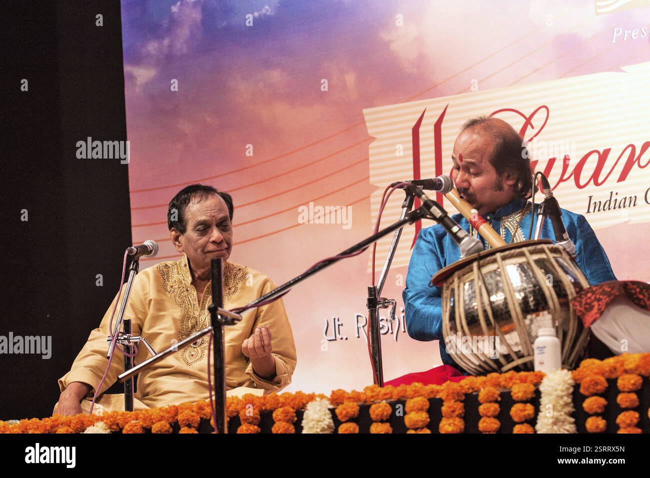 Indian Carnatic vocalist M Balamuralikrishna and flautist Ronu Majumdar ...