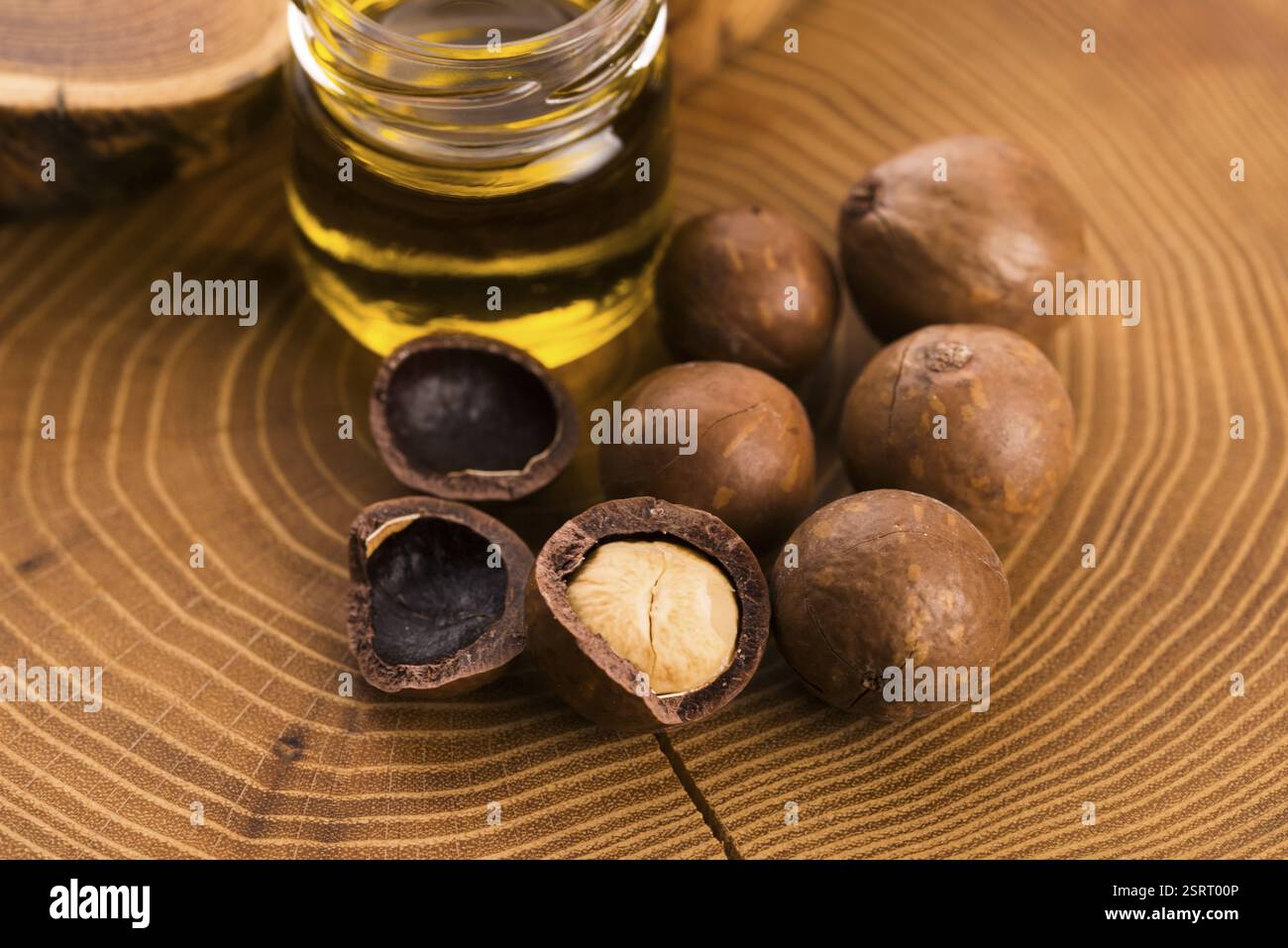 Bottle macadamia nut oil hi-res stock photography and images - Alamy