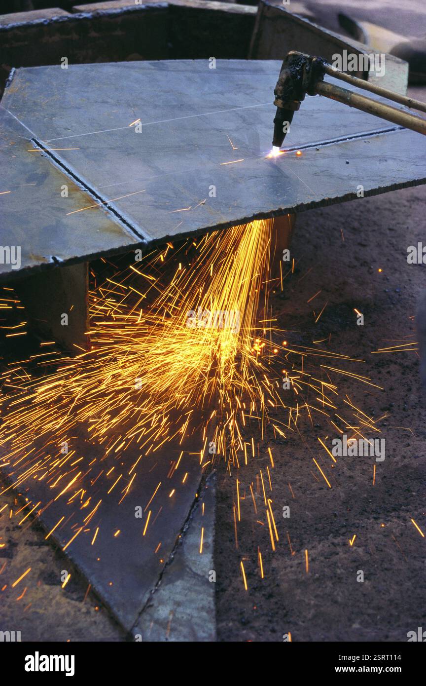 Metal cutting in factory, India, Asia Stock Photo - Alamy