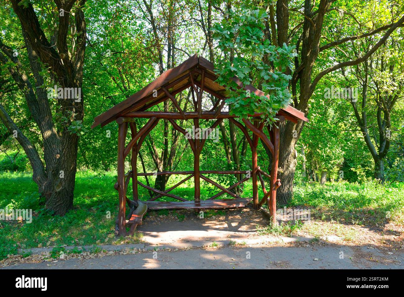 Gazebo in forest rest hi-res stock photography and images - Alamy