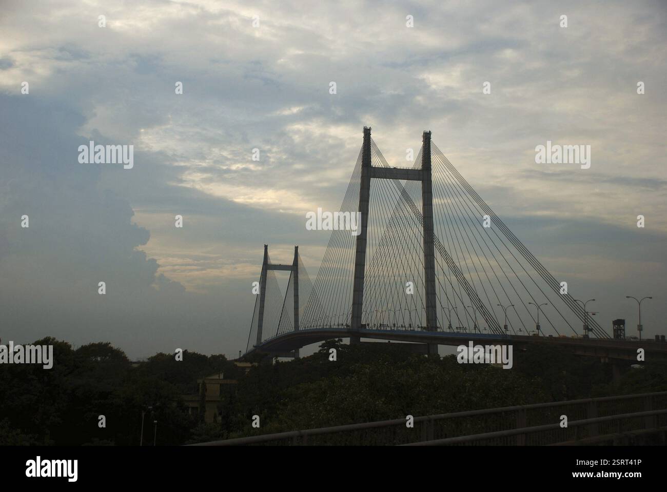 New howrah bridge vidyasagar hi-res stock photography and images - Alamy
