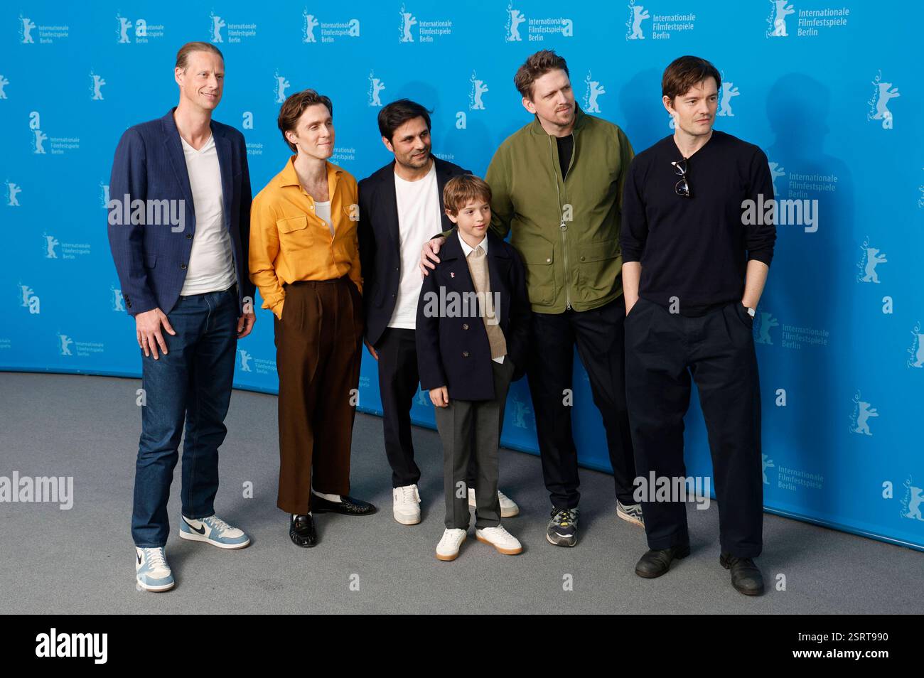 Jonas Katzenstein, Jack Farthing, Maximilian Leo, Dylan Torrell, Jan ...
