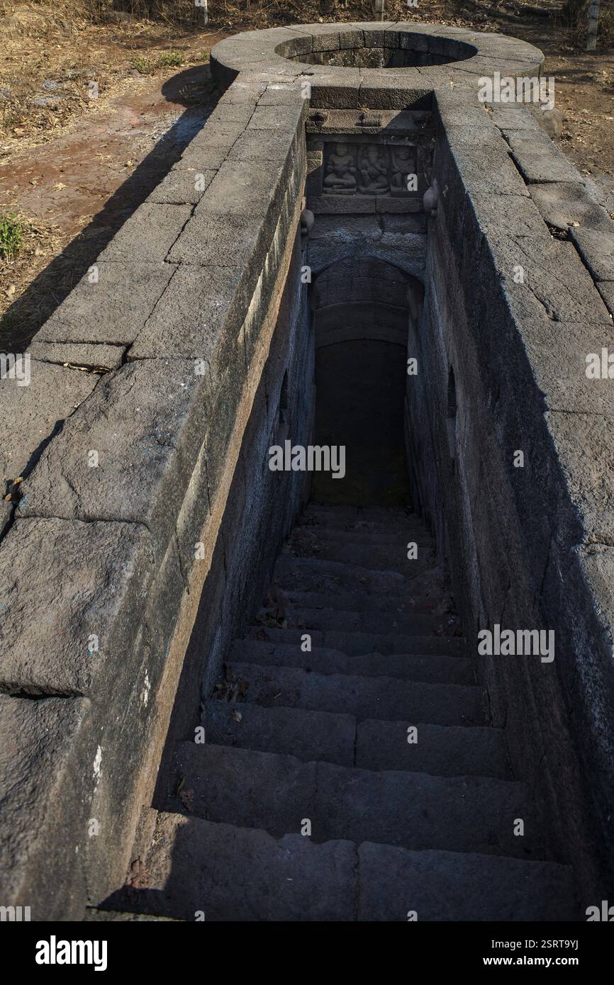 Step well Shivkalin Vihir, Thane, Maharashtra, India, Asia Stock Photo ...