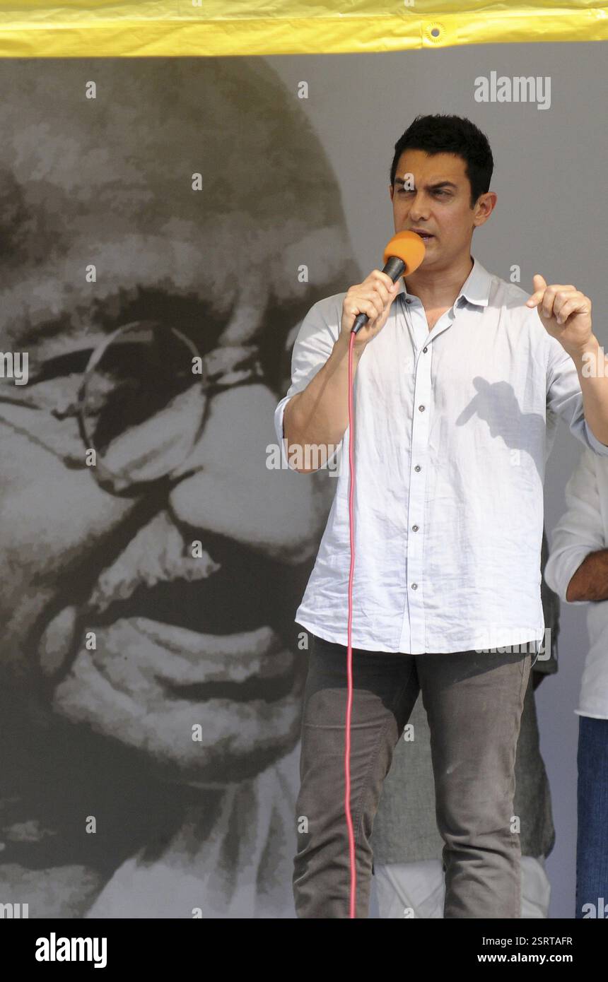 Bollywood actor Aamir Khan speaks on the twelfth day the hunger strike ...