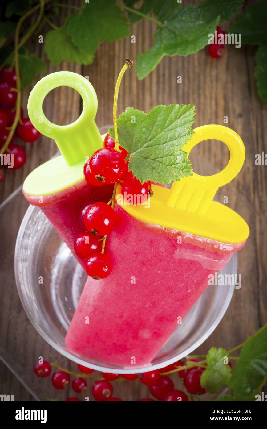 Freezing water freezer hi-res stock photography and images - Alamy