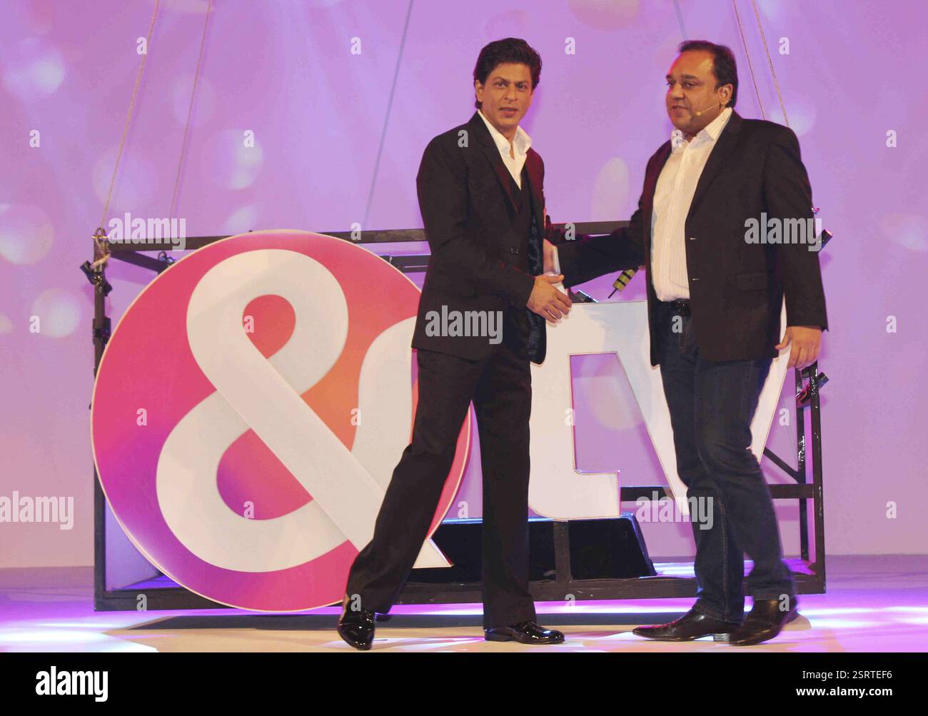 Bollywood actor Shah Rukh Khan Punit Goenka ZEEL during launch new ...