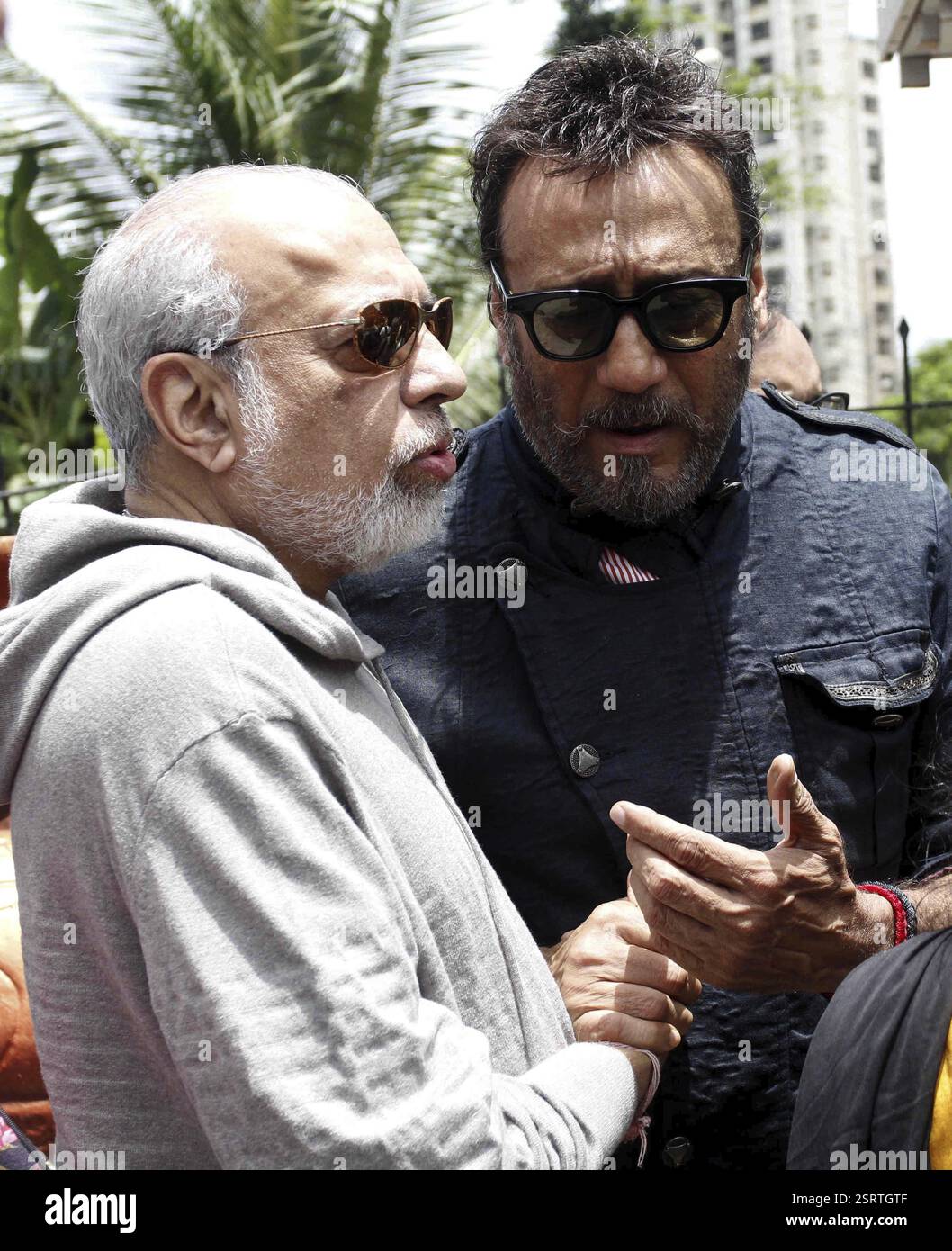 Bollywood filmmaker jp dutta hi-res stock photography and images - Alamy