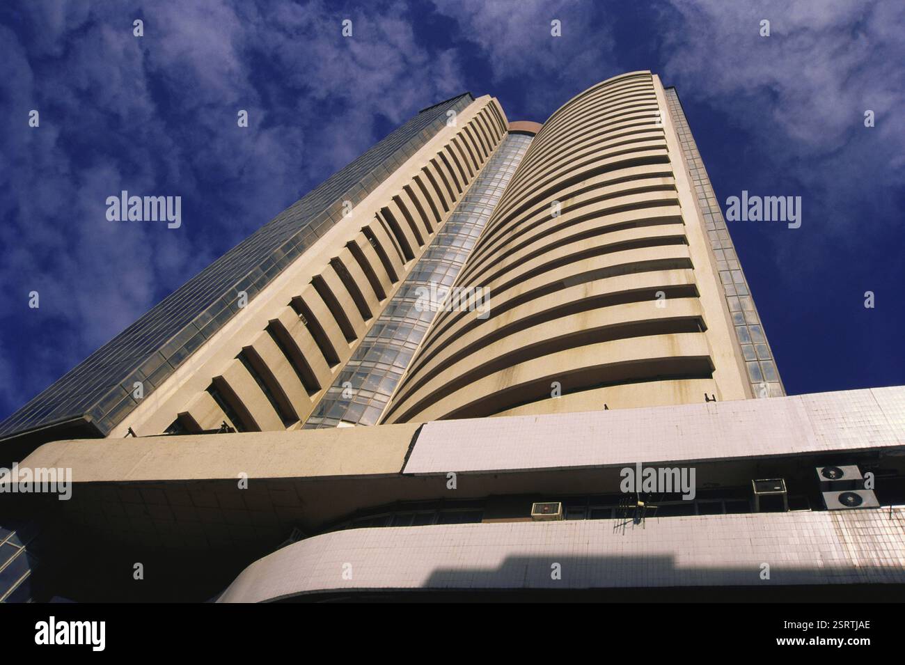 Stock Exchange building, Dalal street, Bombay Mumbai, Maharashtra ...