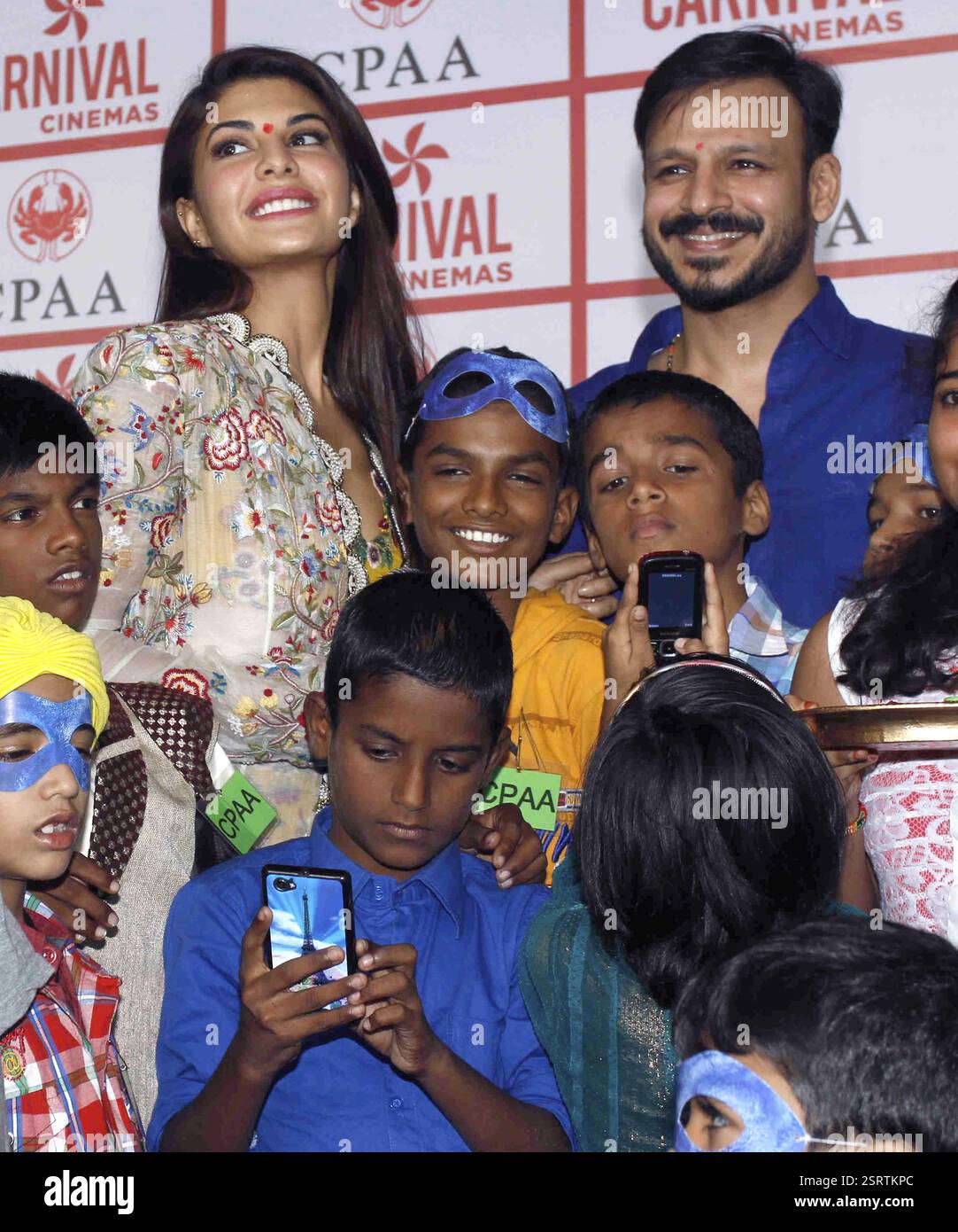 Bollywood actor Vivek Oberoi celebrates birthday Jacqueline Fernandez ...