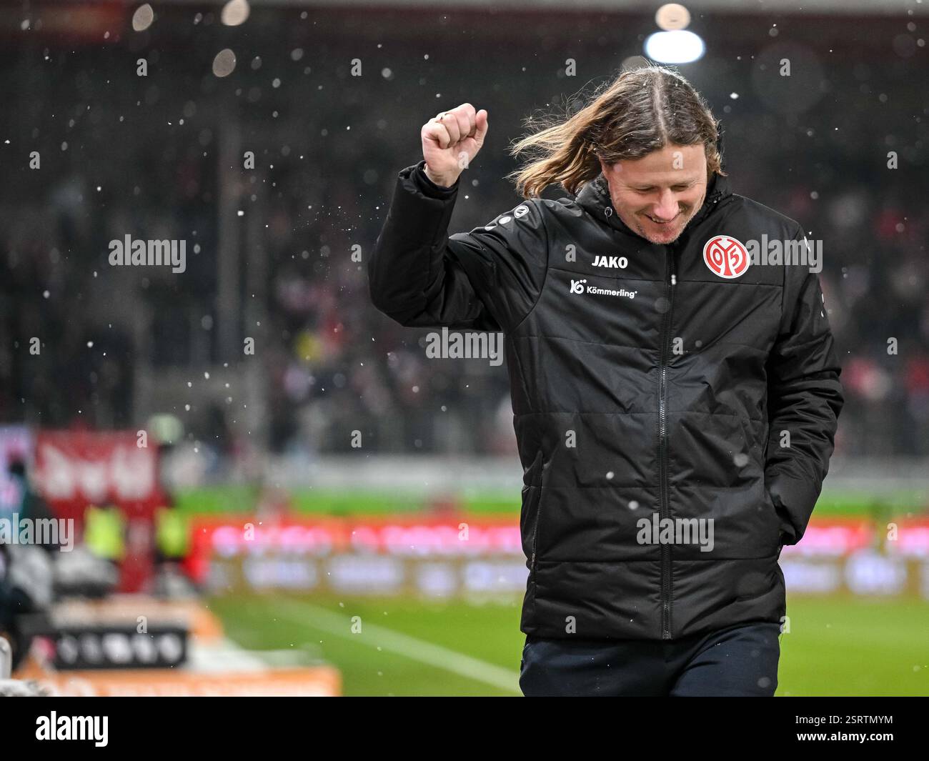 Heidenheim, Germany. 16th Feb, 2025. Soccer: Bundesliga, 1. FC ...