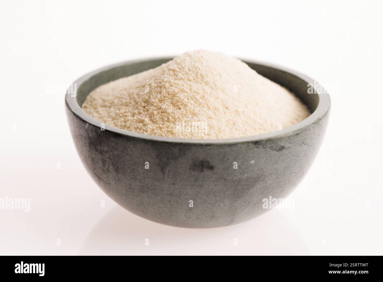 Semolina flours hi-res stock photography and images - Alamy