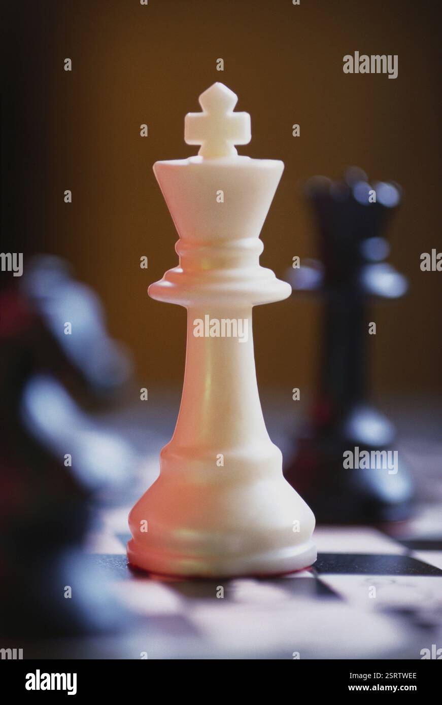 King chess piece figures hi-res stock photography and images - Alamy
