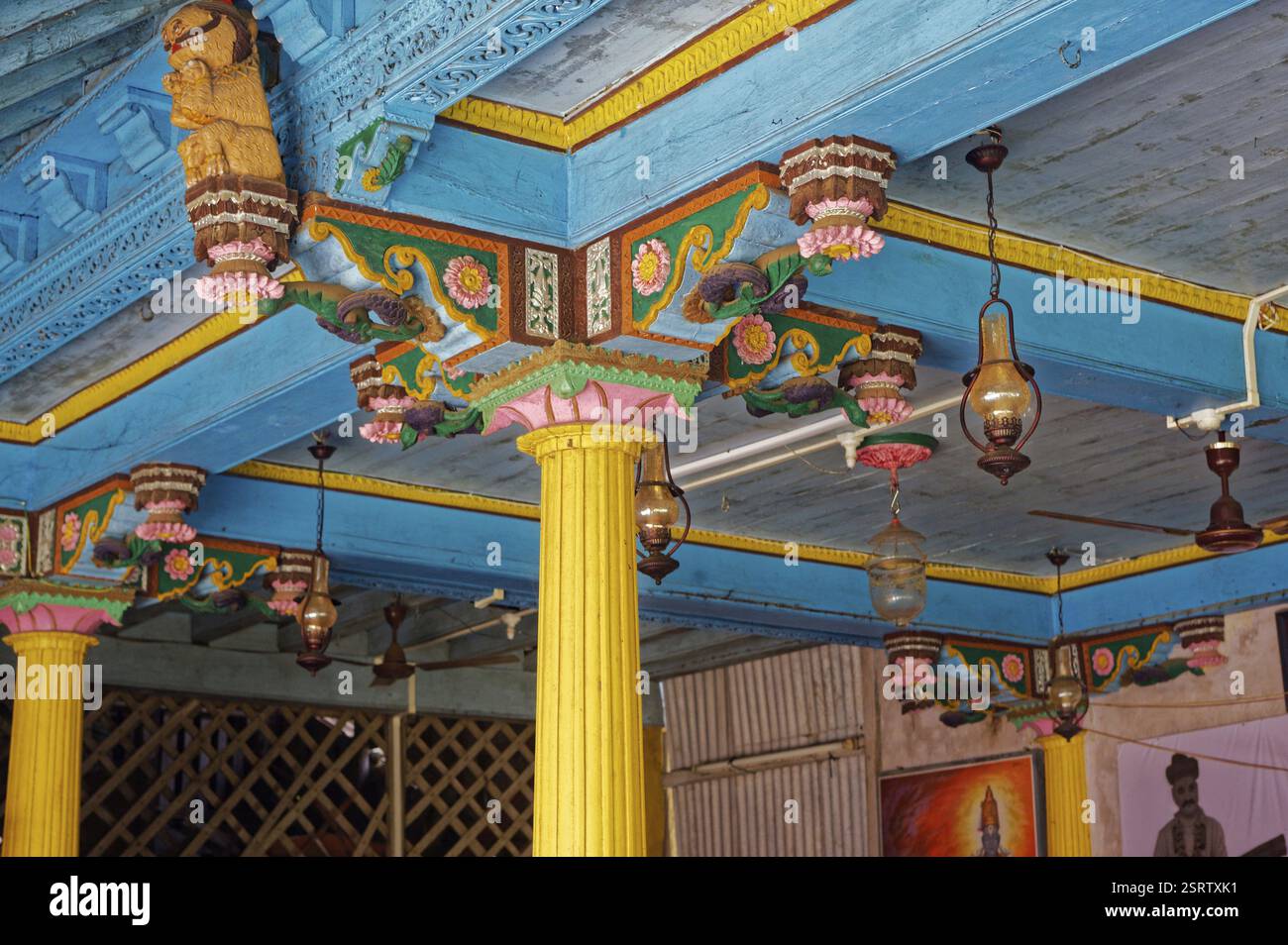 Ceiling Shree rameshwaram Shiva temple, raigad, Maharashtra, India ...
