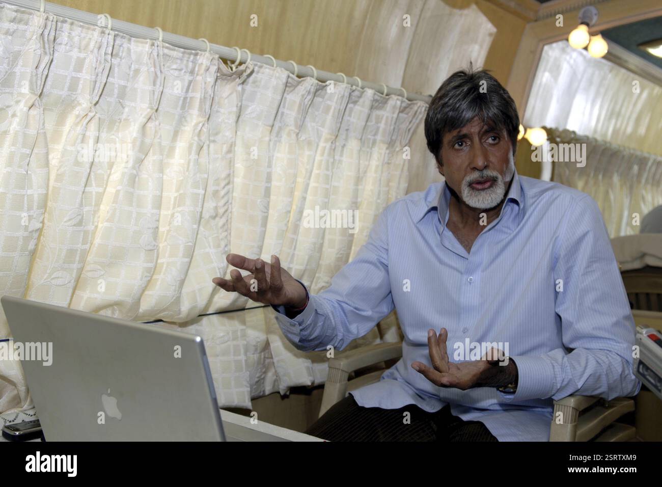 Indian Bollywood Hindi Film Actor, Amitabh Bachchan, Mumbai ...