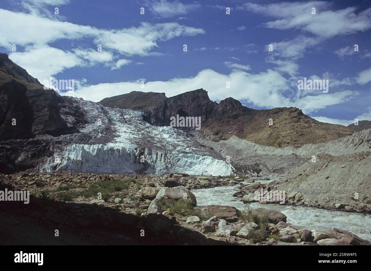 Suru Valley landscape Kargil Jammu and Kashmir India Stock Photo - Alamy