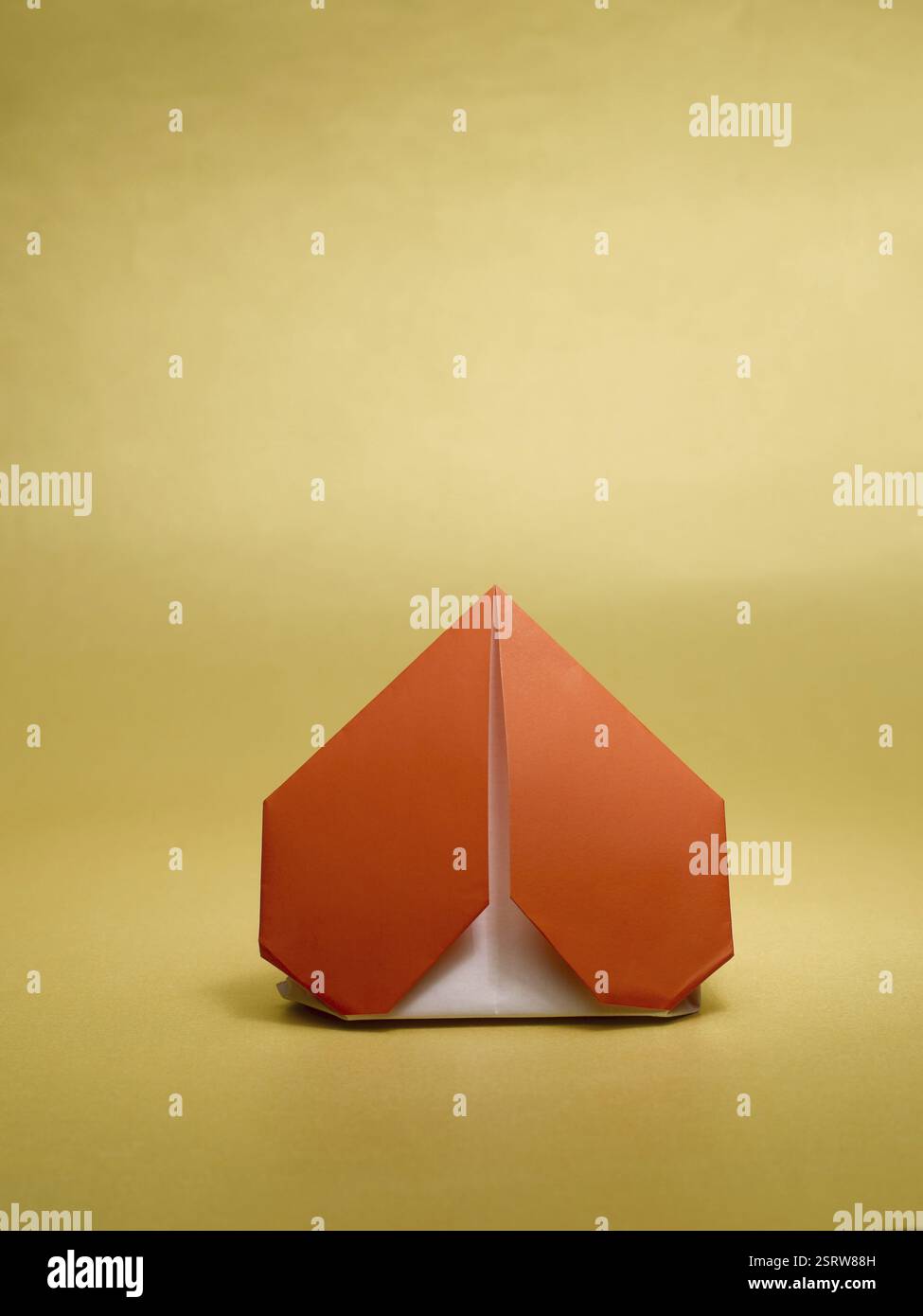 Origami heart India Asia Stock Photo - Alamy