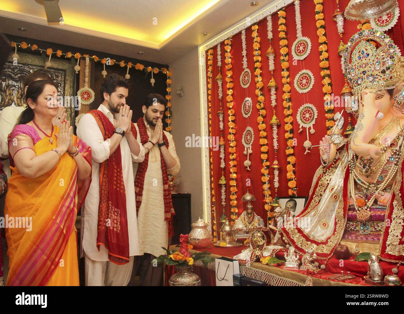 Bollywood actor Neil Nitin Mukesh Nishi Mukesh Naman Nitin Mukesh ...