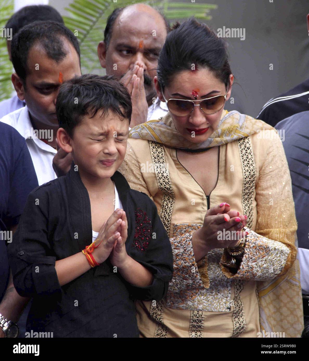 Bollywood actor Sanjay Dutt's Manyata Dutt Shahraan Dutt participate ...