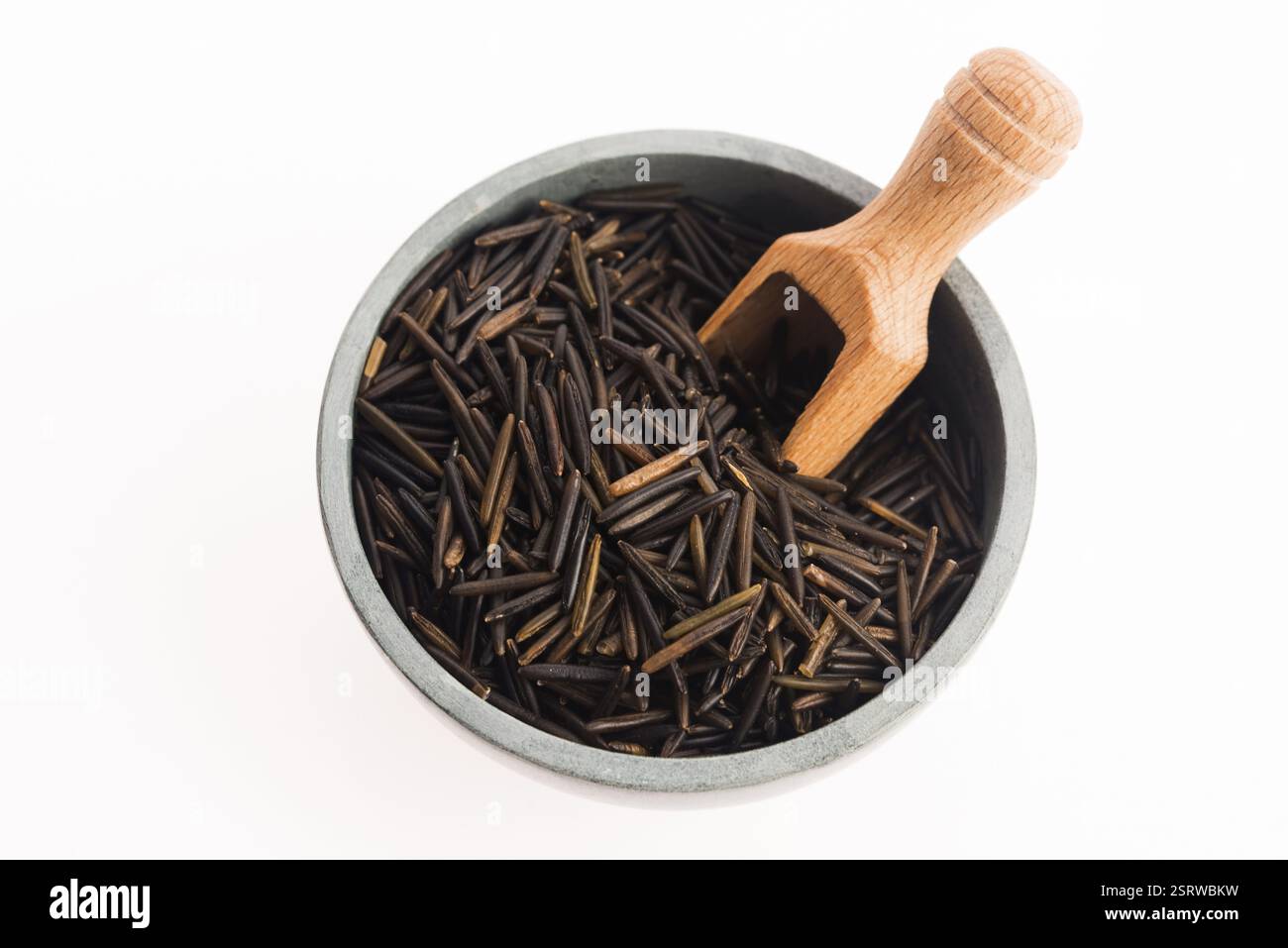 Wild rice in a white ceramic bowl Stock Photo - Alamy