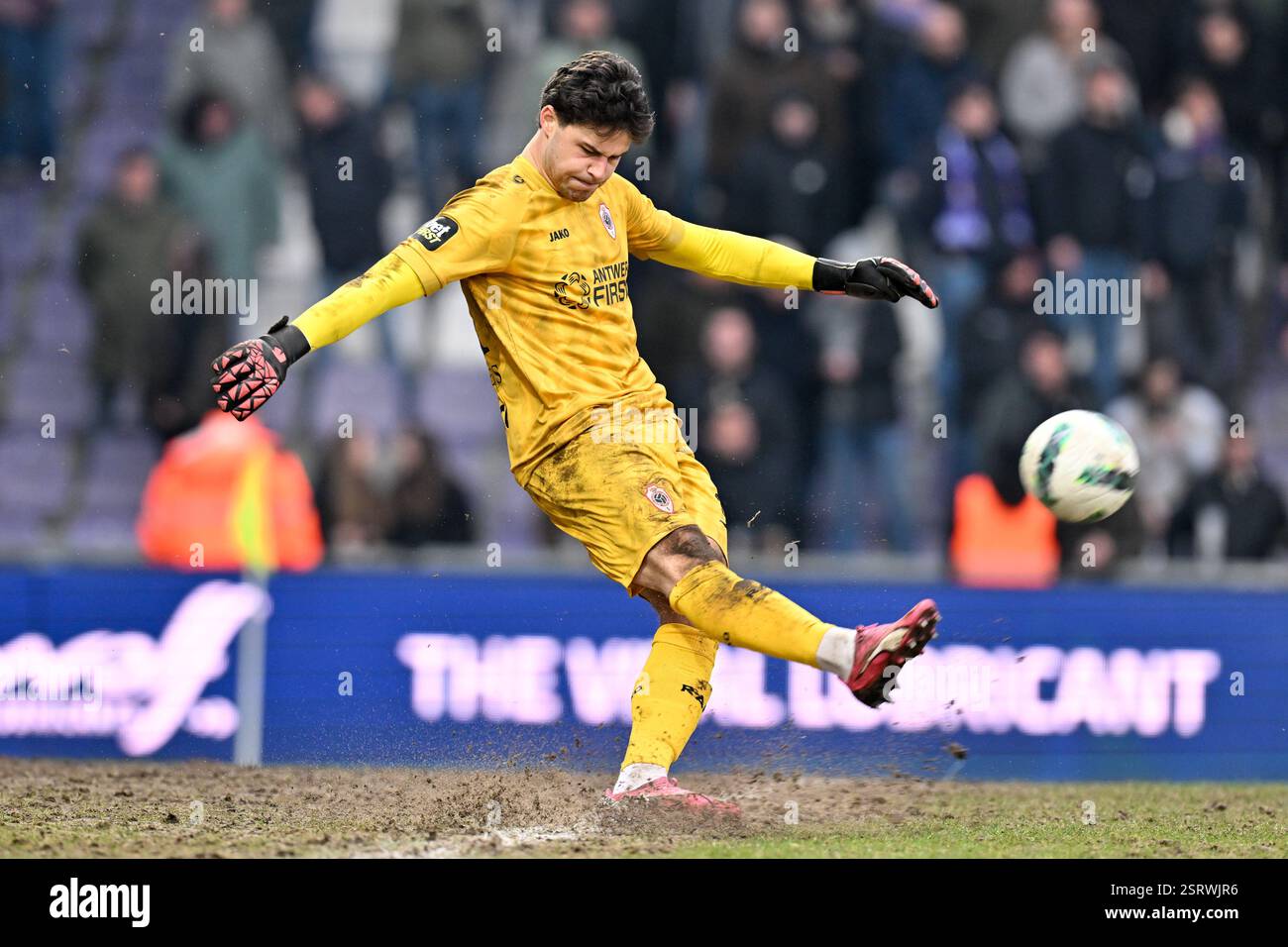 Antwerpen, Belgium. 12th Jan, 2025. goalkeeper Senne Lammens (91) of Antwerp pictured during the ...