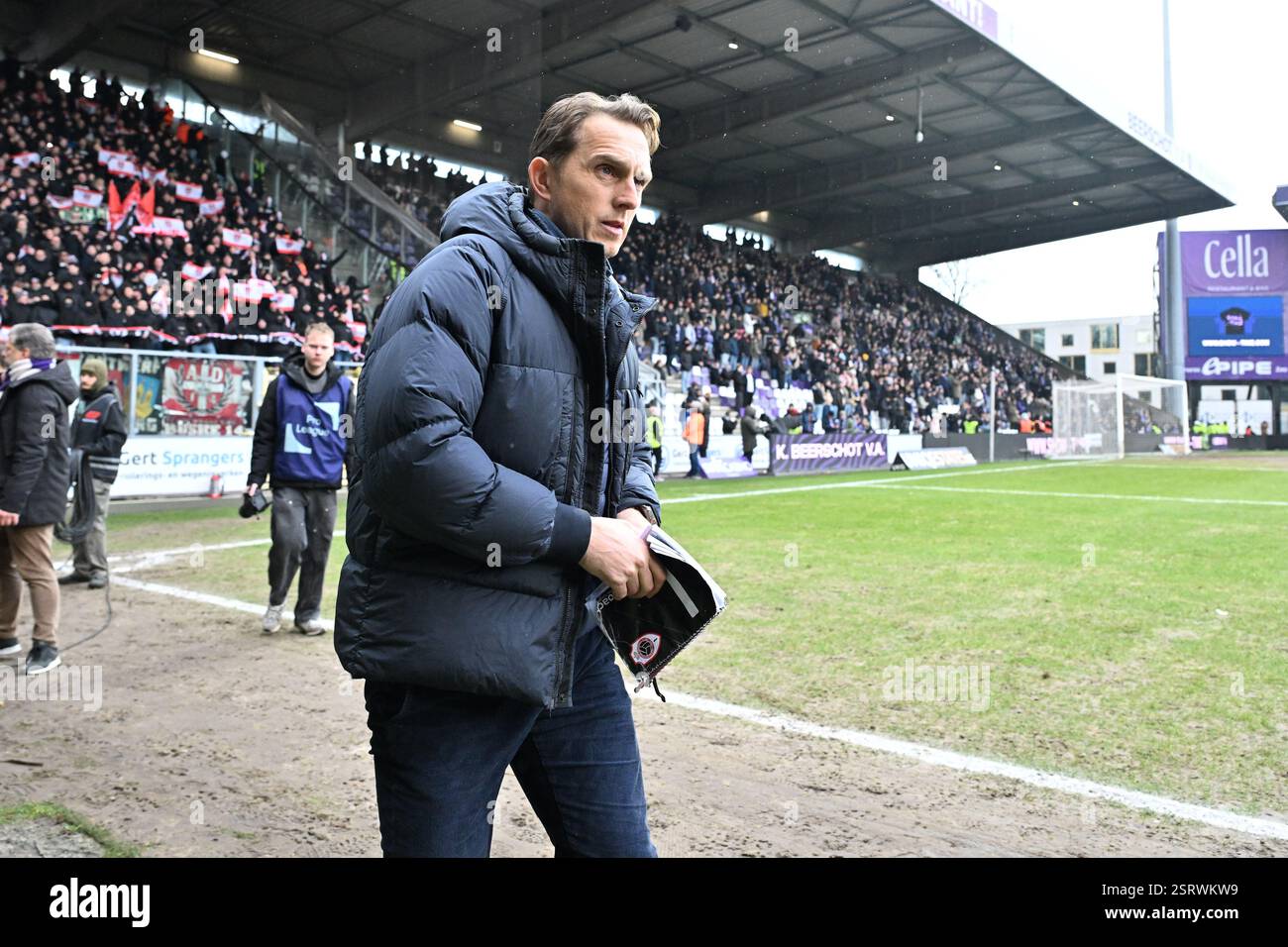 Head Coach Jonas De Roeck of Antwerp pictured during the Jupiler Pro League season 2024 - 2025 ...