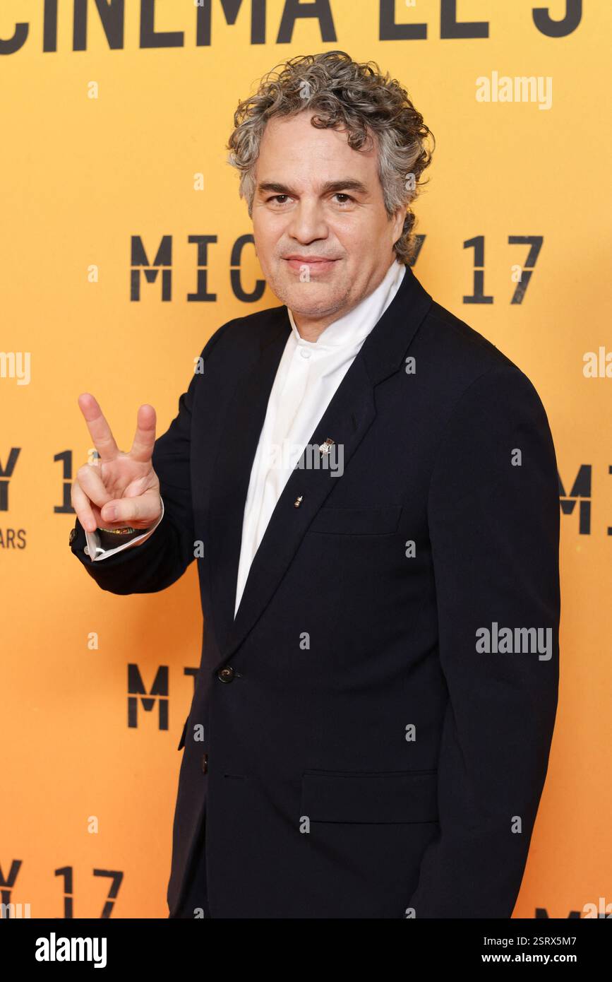 Paris, France. 16th Feb, 2025. Mark Alan attending the photocall for ...