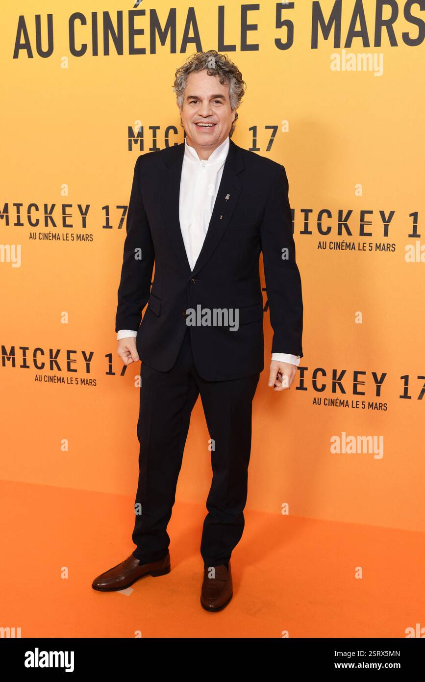 Paris, France. 16th Feb, 2025. Mark Alan attending the photocall for ...