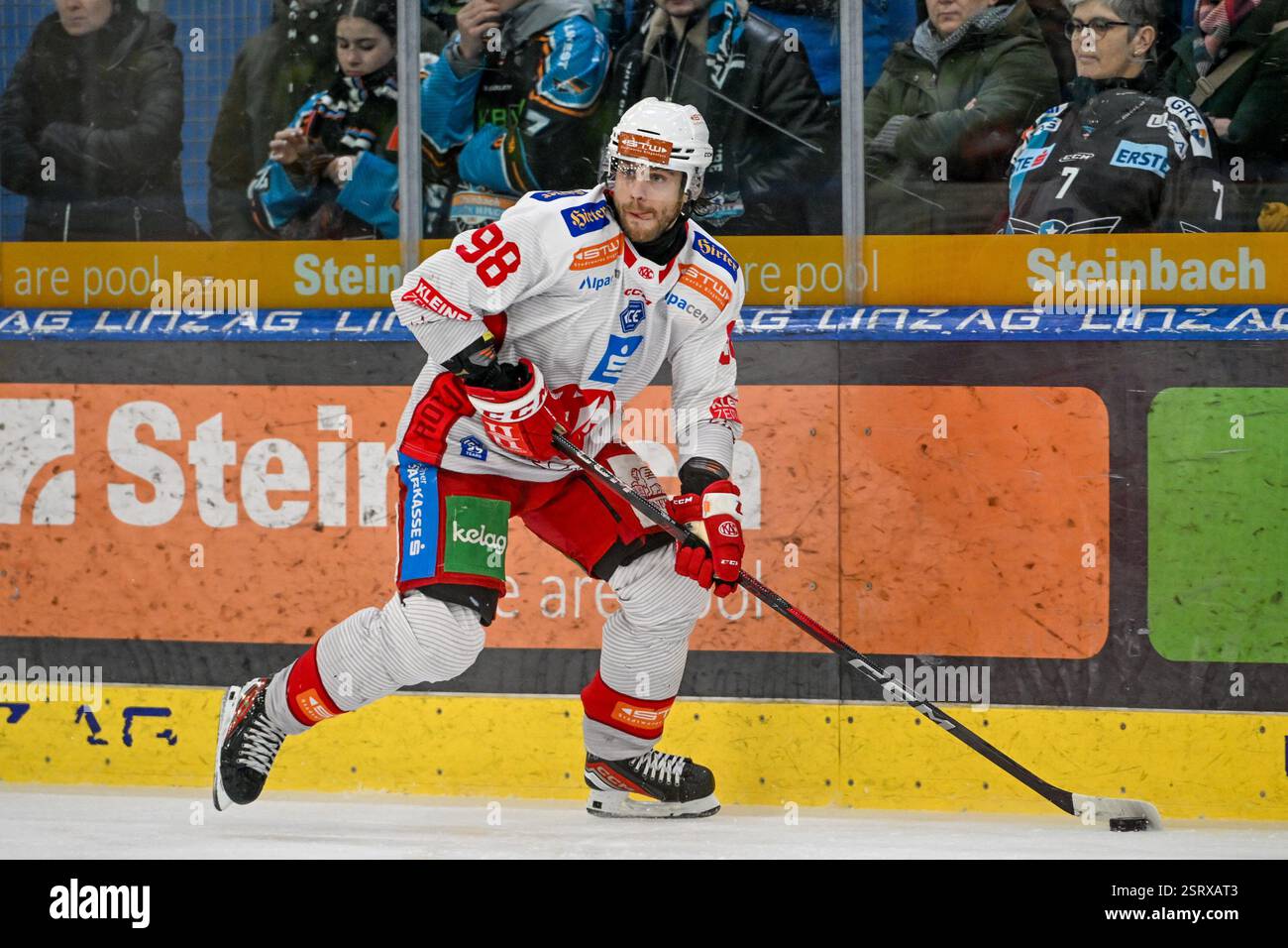 Linz, Austria. 16th Feb, 2025. LINZ, AUSTRIA -FEBRUARY 16: Daniel ...