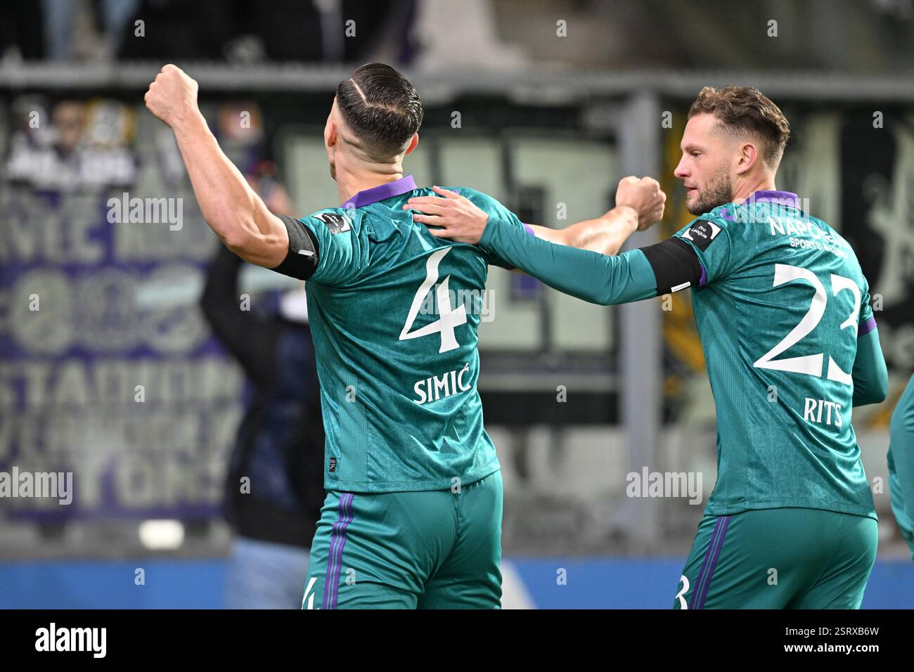 Antwerpen, Belgium. 09th Jan, 2025. Jan-Carlo Simic (4) of Anderlecht ...