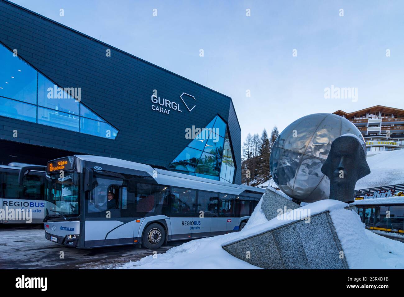 Sölden: building Gurgl Carat, monument commemorating the emergency ...