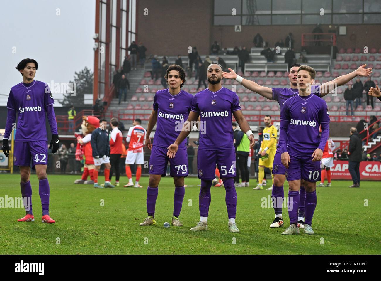 Kortrijk, Belgium. 19th Jan, 2025. players of Anderlecht celebrate ...