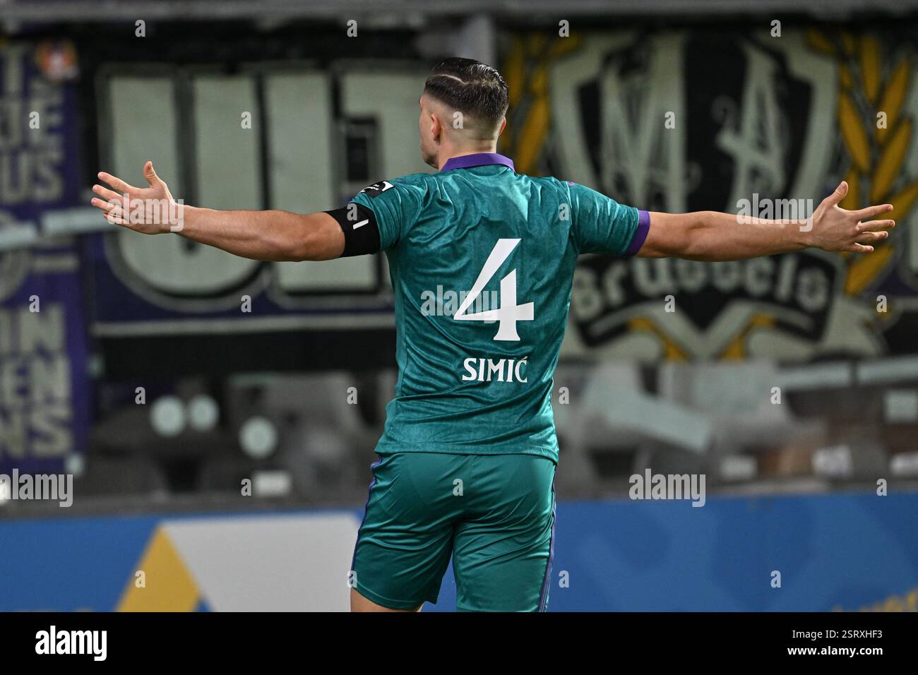 Antwerpen, Belgium. 09th Jan, 2025. Jan-Carlo Simic (4) of Anderlecht ...